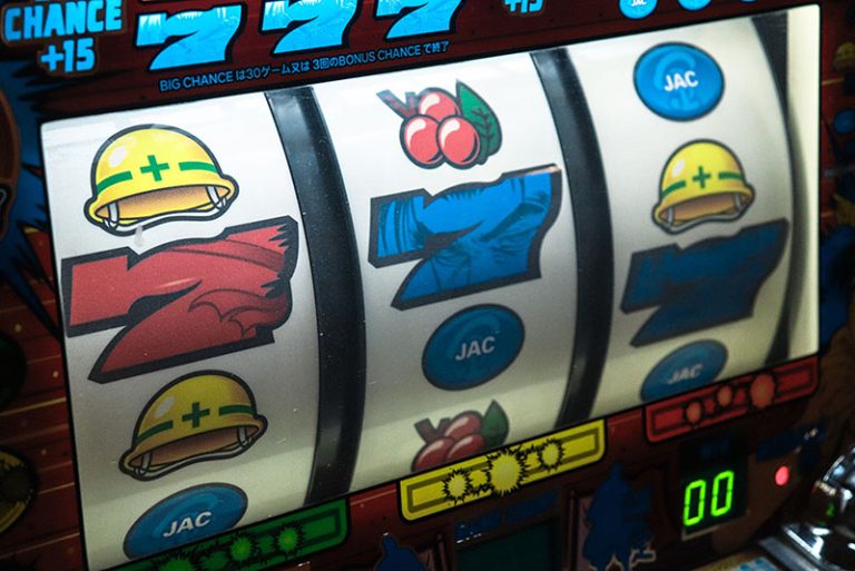 The History and Meaning of Slot Machine Symbols - Whats-Your-Sign.com