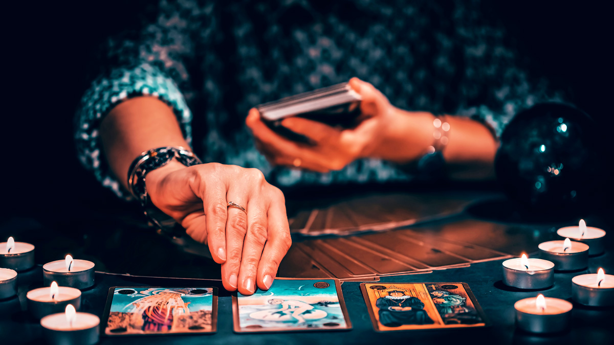 How to Choose the Right Psychic - A Guide to Navigating the Mystical Realms