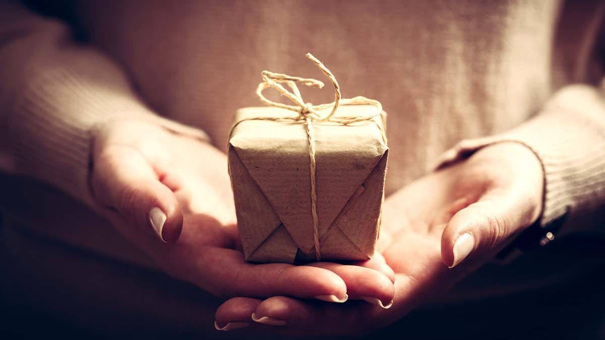 How to Find Original Gifts With Deep Meaning - Whats-Your-Sign.com
